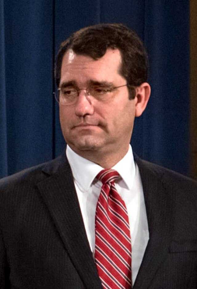 Derek Schmidt - Wikiwand