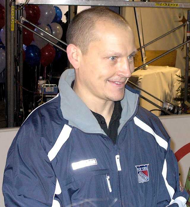 Adam Graves - Wikiwand